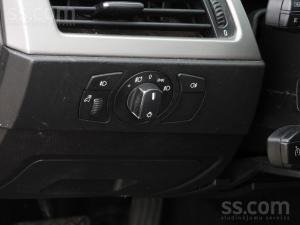 Balts BMW 525 2005 Rīga, ar dzinēja tilpumu 2.50 L un nobraukumu 321 tūkst. km par 5300 €, foto 27 vietnē AUTOMOTO.COM.LV