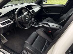 Balts BMW 525 2009 Viļņa, ar dzinēja tilpumu 3.00 L un nobraukumu 256 tūkst. km par 6200 €, foto 10 vietnē AUTOMOTO.COM.LV
