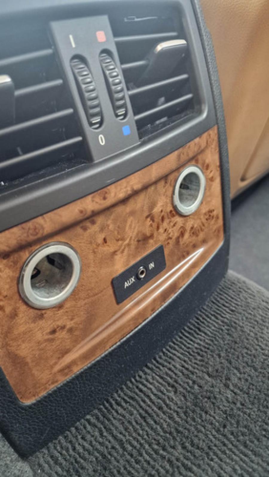 Balts BMW 525 2009 Viljandi, ar dzinēja tilpumu 3.00 L un nobraukumu 483 tūkst. km par 3900 €, foto 11 vietnē AUTOMOTO.COM.LV