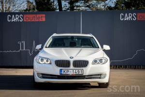 White BMW 525 2011 in Riga, with an engine capacity of 3.00 L and mileage of 341 thousand km for 8990 €, photo 3 on AUTOMOTO.COM.LV