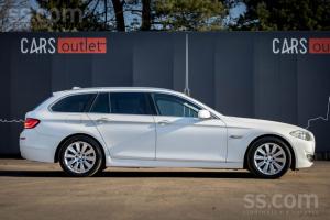 White BMW 525 2011 in Riga, with an engine capacity of 3.00 L and mileage of 341 thousand km for 8990 €, photo 5 on AUTOMOTO.COM.LV