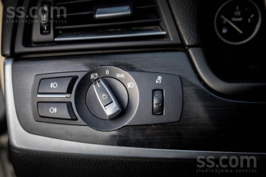 White BMW 525 2011 in Riga, with an engine capacity of 3.00 L and mileage of 341 thousand km for 8990 €, photo 15 on AUTOMOTO.COM.LV