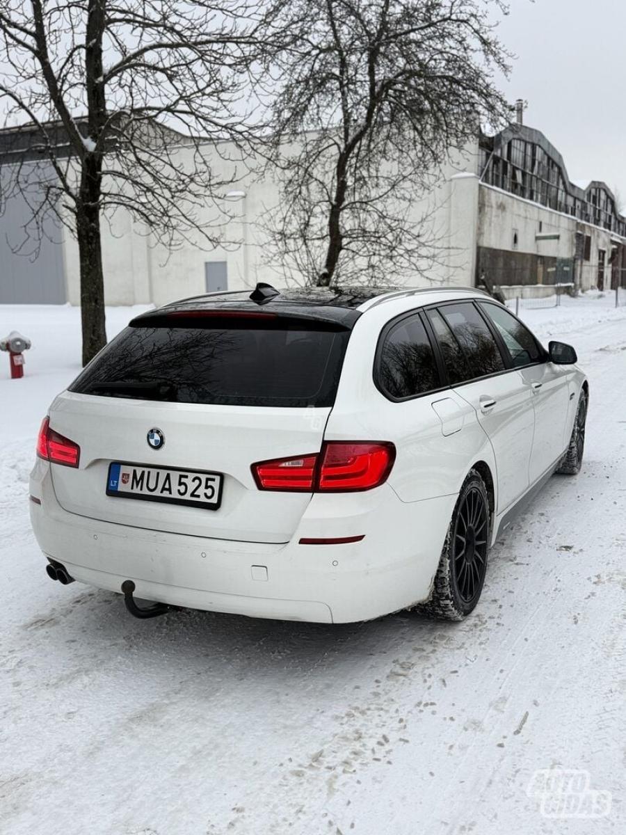 Balts BMW 525 2012 Panevēža, ar dzinēja tilpumu 2.00 L un nobraukumu 383 tūkst. km par 7500 €, foto 5 vietnē AUTOMOTO.COM.LV
