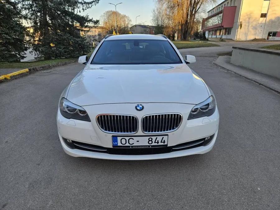 Белый БМВ 525 2012 в Екабпилс, объемом двигателя 2.00 л и пробегом 280 тыс. км за 9290 €, фото 4 на AUTOMOTO.COM.LV