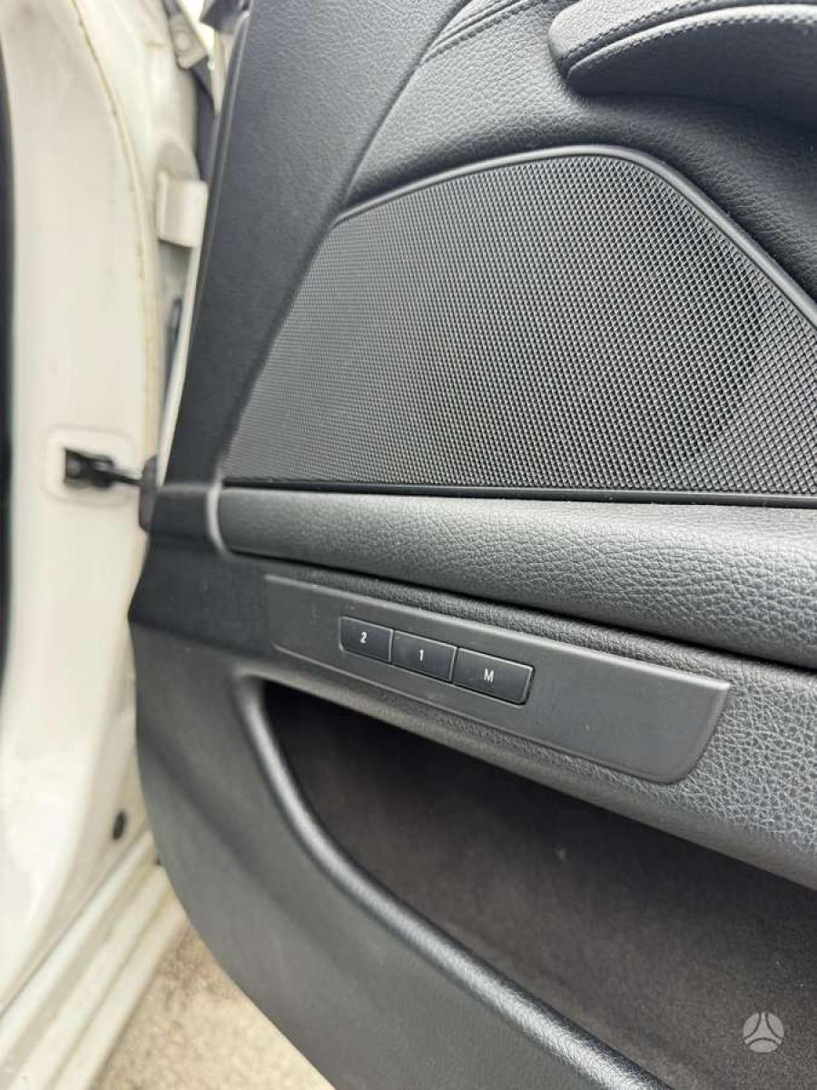 Balts BMW 525 2012 Panevēža, ar dzinēja tilpumu 2.00 L un nobraukumu 391 tūkst. km par 5800 €, foto 13 vietnē AUTOMOTO.COM.LV