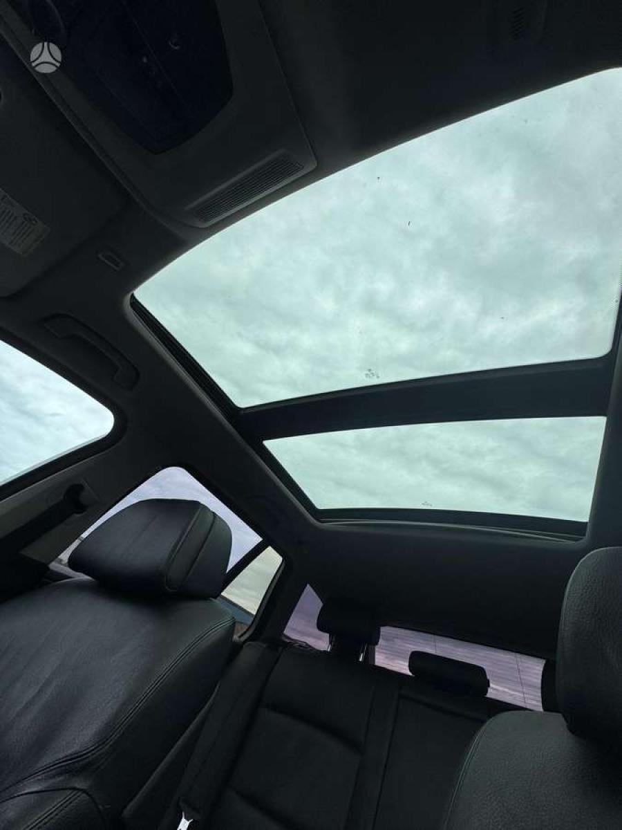 Balts BMW 525 2012 Panevēža, ar dzinēja tilpumu 2.00 L un nobraukumu 391 tūkst. km par 5800 €, foto 20 vietnē AUTOMOTO.COM.LV
