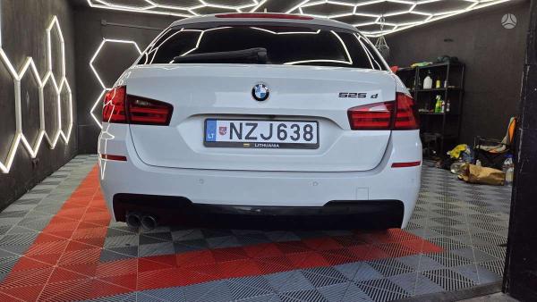 Balts BMW 525 2012 Kauņa, ar dzinēja tilpumu 2.00 L un nobraukumu 295 tūkst. km par 8250 €, foto 5 vietnē AUTOMOTO.COM.LV