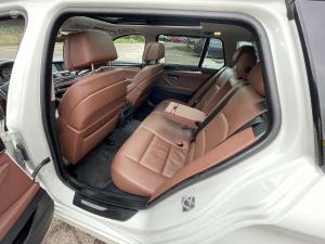 White BMW 525 2012 in Siauliai, with an engine capacity of 2.00 L and mileage of 332 thousand km for 7250 €, photo 22 on AUTOMOTO.COM.LV