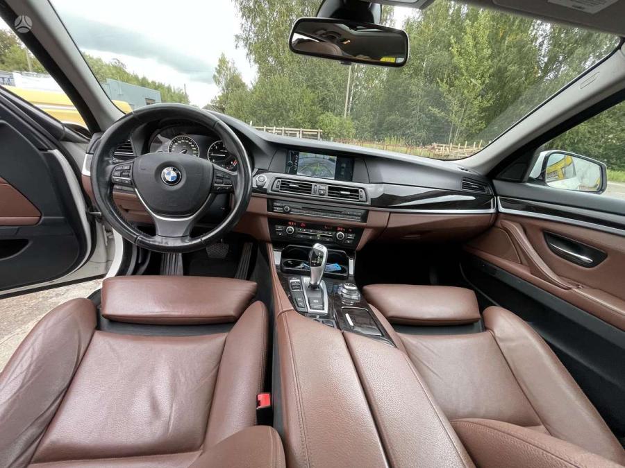 White BMW 525 2012 in Siauliai, with an engine capacity of 2.00 L and mileage of 332 thousand km for 7250 €, photo 24 on AUTOMOTO.COM.LV