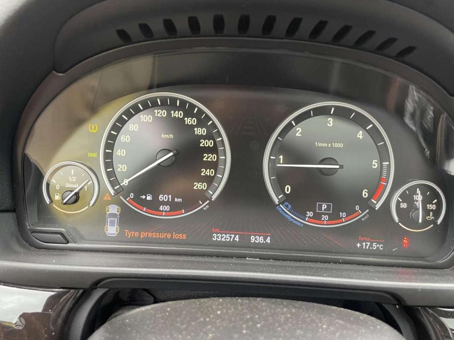 White BMW 525 2012 in Siauliai, with an engine capacity of 2.00 L and mileage of 332 thousand km for 7250 €, photo 32 on AUTOMOTO.COM.LV