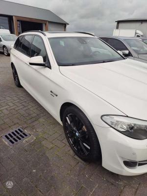 White BMW 525 2012 in Siauliai, with an engine capacity of 2.00 L and mileage of 332 thousand km for 7250 €, photo 39 on AUTOMOTO.COM.LV