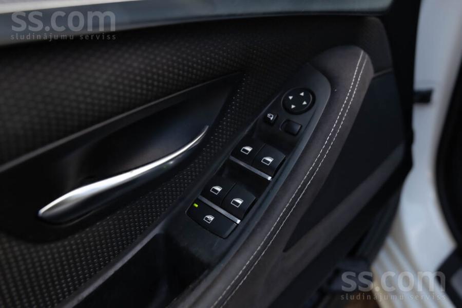 Balts BMW 525 2012 Rīga, ar dzinēja tilpumu 2.00 L un nobraukumu 271 tūkst. km par 8990 €, foto 13 vietnē AUTOMOTO.COM.LV