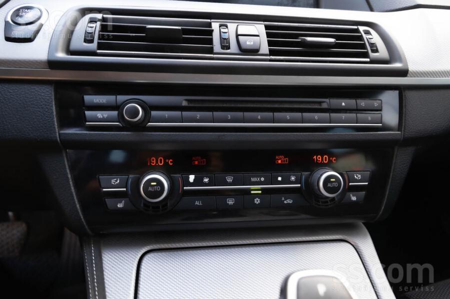 Balts BMW 525 2012 Rīga, ar dzinēja tilpumu 2.00 L un nobraukumu 271 tūkst. km par 8990 €, foto 20 vietnē AUTOMOTO.COM.LV