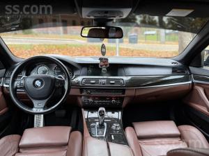 White BMW 525 2013 in Cesis, with an engine capacity of 2.00 L and mileage of 245 thousand km for 11950 €, photo 5 on AUTOMOTO.COM.LV