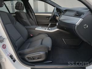 White BMW 525 2013 in Liepaja, with an engine capacity of 2.00 L and mileage of 235 thousand km for 11995 €, photo 20 on AUTOMOTO.COM.LV