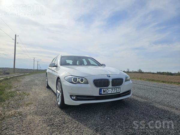 Balts BMW 525 2013 Rīga, ar dzinēja tilpumu 2.00 L un nobraukumu 361 tūkst. km par 9500 €, foto 1 vietnē AUTOMOTO.COM.LV