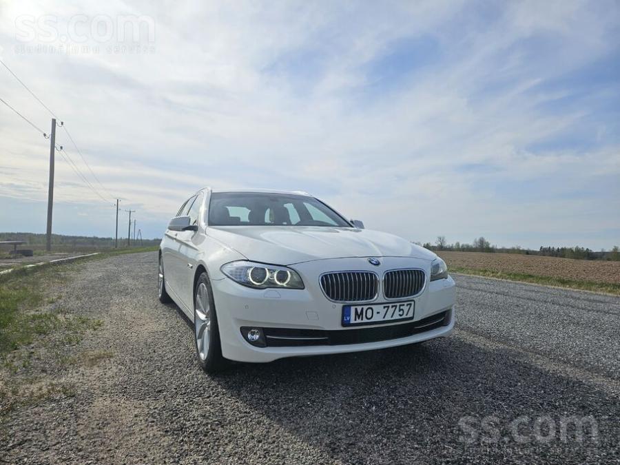White BMW 525 2013 in Riga, with an engine capacity of 2.00 L and mileage of 361 thousand km for 9500 €, photo 1 on AUTOMOTO.COM.LV