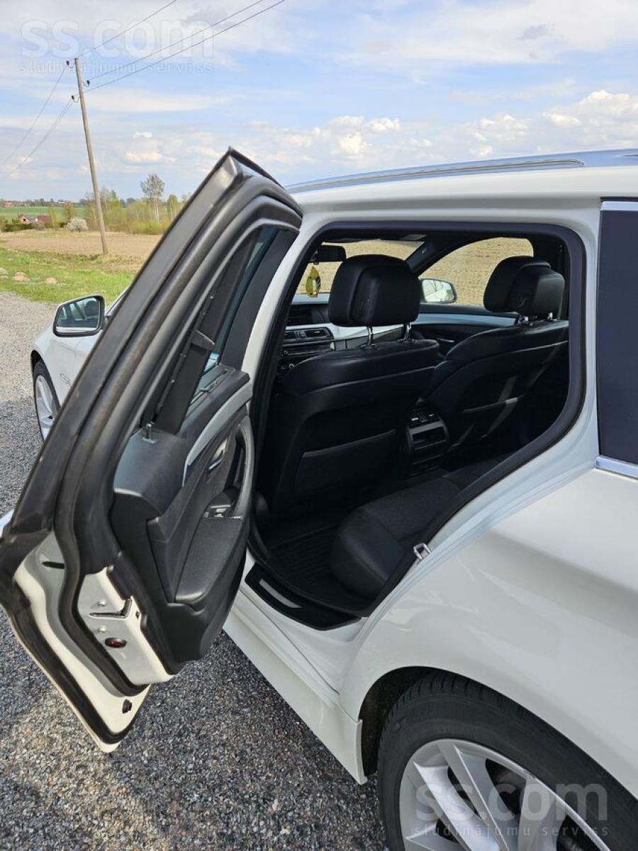 White BMW 525 2013 in Riga, with an engine capacity of 2.00 L and mileage of 361 thousand km for 9500 €, photo 10 on AUTOMOTO.COM.LV