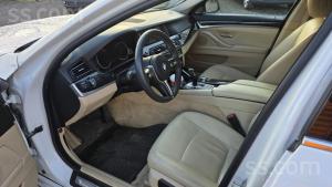White BMW 525 2014 in Riga, with an engine capacity of 2.00 L and mileage of 261 thousand km for 10490 €, photo 11 on AUTOMOTO.COM.LV