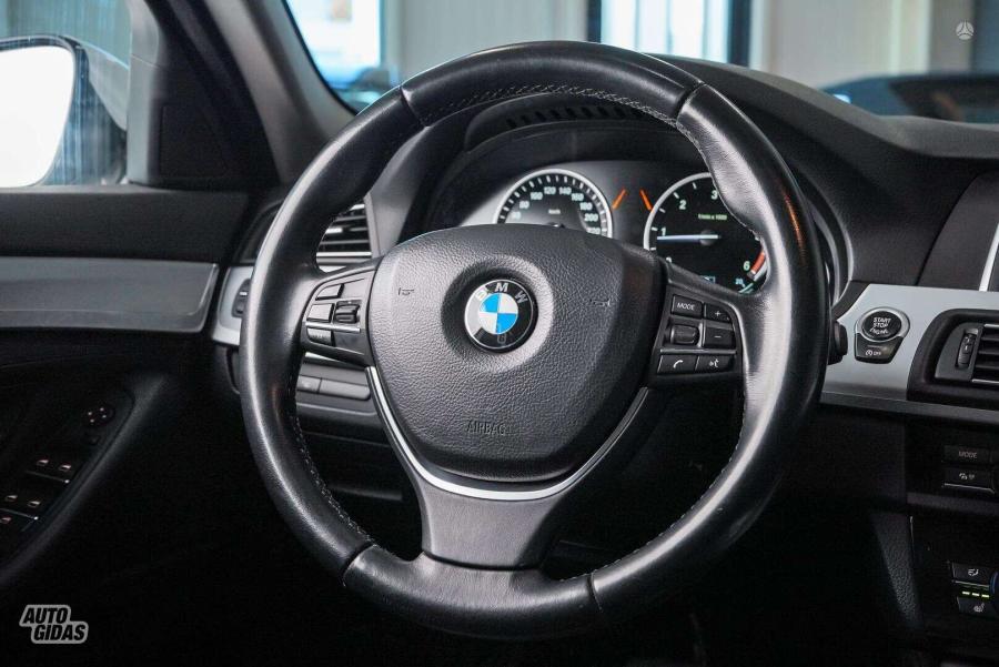 Balts BMW 525 2014 Marijampole, ar dzinēja tilpumu 2.00 L un nobraukumu 291 tūkst. km par 10950 €, foto 17 vietnē AUTOMOTO.COM.LV