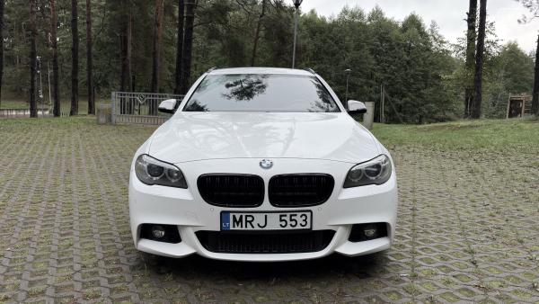 White BMW 525 2014 in Moletai, with an engine capacity of 2.00 L and mileage of 255 thousand km for 12500 €, photo 4 on AUTOMOTO.COM.LV