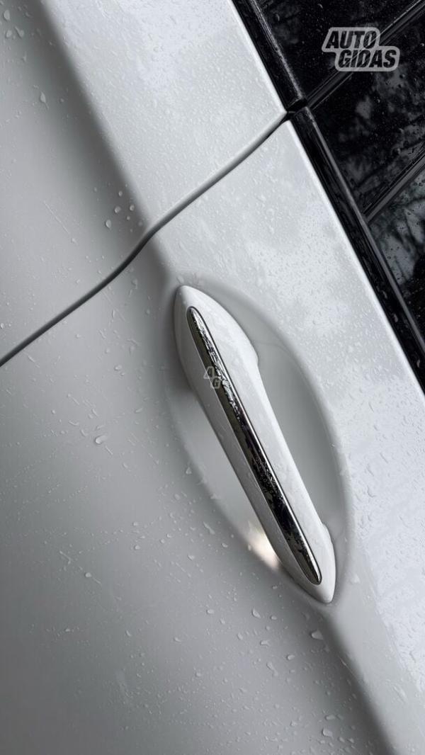 White BMW 525 2014 in Moletai, with an engine capacity of 2.00 L and mileage of 255 thousand km for 12500 €, photo 11 on AUTOMOTO.COM.LV