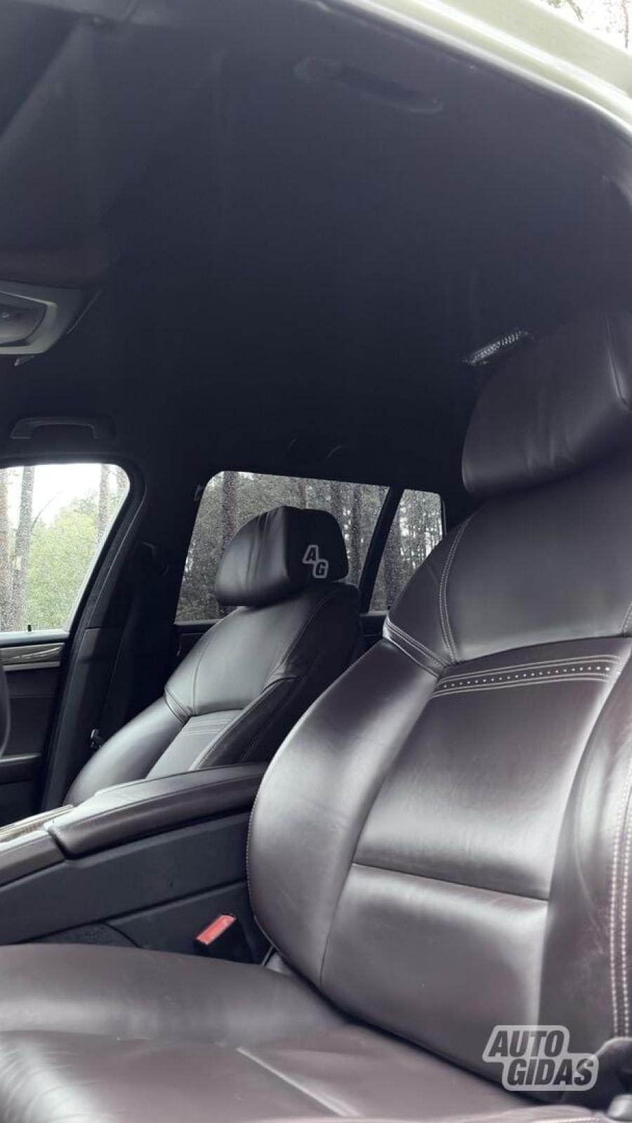 White BMW 525 2014 in Moletai, with an engine capacity of 2.00 L and mileage of 255 thousand km for 12500 €, photo 17 on AUTOMOTO.COM.LV