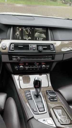 White BMW 525 2014 in Moletai, with an engine capacity of 2.00 L and mileage of 255 thousand km for 12500 €, photo 22 on AUTOMOTO.COM.LV