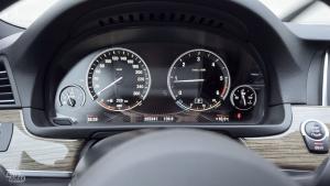 White BMW 525 2014 in Moletai, with an engine capacity of 2.00 L and mileage of 255 thousand km for 12500 €, photo 25 on AUTOMOTO.COM.LV