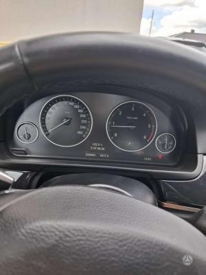White BMW 525 2015 in Klaipeda, with an engine capacity of 2.00 L and mileage of 251 thousand km for 10500 €, photo 7 on AUTOMOTO.COM.LV