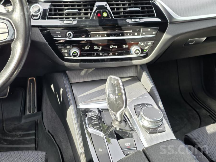 Balts BMW 525 2017 Rīga, ar dzinēja tilpumu 2.00 L un nobraukumu 191 tūkst. km par 16890 €, foto 6 vietnē AUTOMOTO.COM.LV