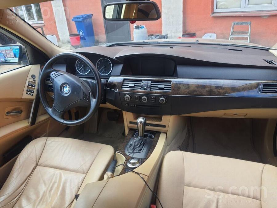 Yellow BMW 525 2003 in Riga, with an engine capacity of 2.50 L and mileage of 220 thousand km for 3200 €, photo 6 on AUTOMOTO.COM.LV
