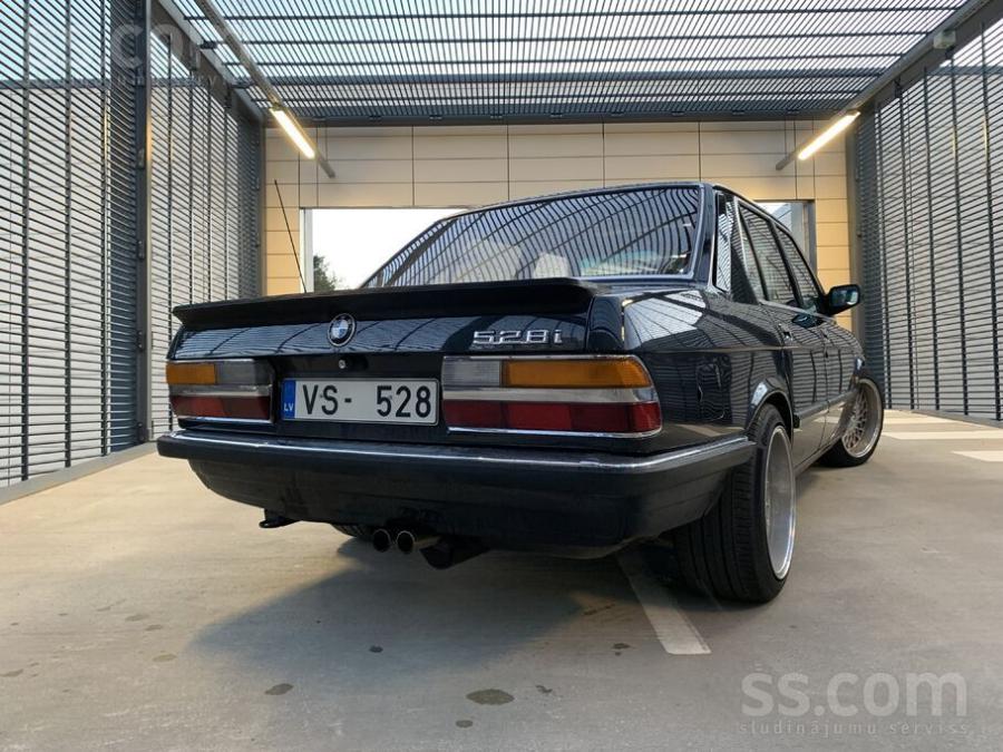 Melns BMW 528 1987 Rīga, ar dzinēja tilpumu 2.80 L un nobraukumu 238 tūkst. km par 15000 €, foto 3 vietnē AUTOMOTO.COM.LV