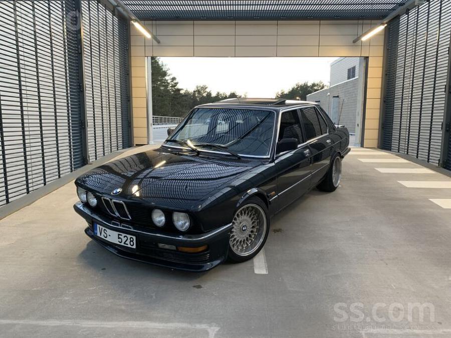 Melns BMW 528 1987 Rīga, ar dzinēja tilpumu 2.80 L un nobraukumu 238 tūkst. km par 15000 €, foto 5 vietnē AUTOMOTO.COM.LV