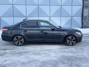 Melns BMW 528 2008 Šilutė, ar dzinēja tilpumu 3.00 L un nobraukumu 390 tūkst. km par 3350 €, foto 3 vietnē AUTOMOTO.COM.LV
