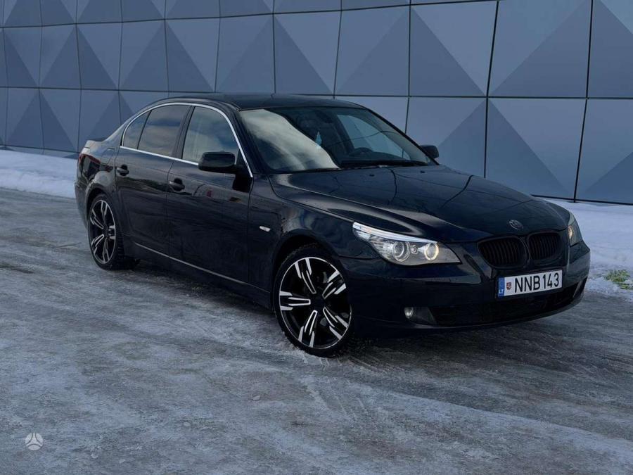 Melns BMW 528 2008 Šilutė, ar dzinēja tilpumu 3.00 L un nobraukumu 390 tūkst. km par 3350 €, foto 4 vietnē AUTOMOTO.COM.LV