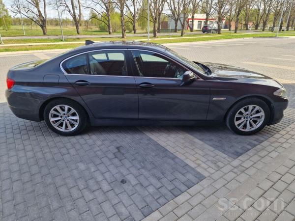 Melns BMW 528 2010 Kuldīga, ar dzinēja tilpumu 3.00 L un nobraukumu 0 tūkst. km par 6521 €, foto 3 vietnē AUTOMOTO.COM.LV