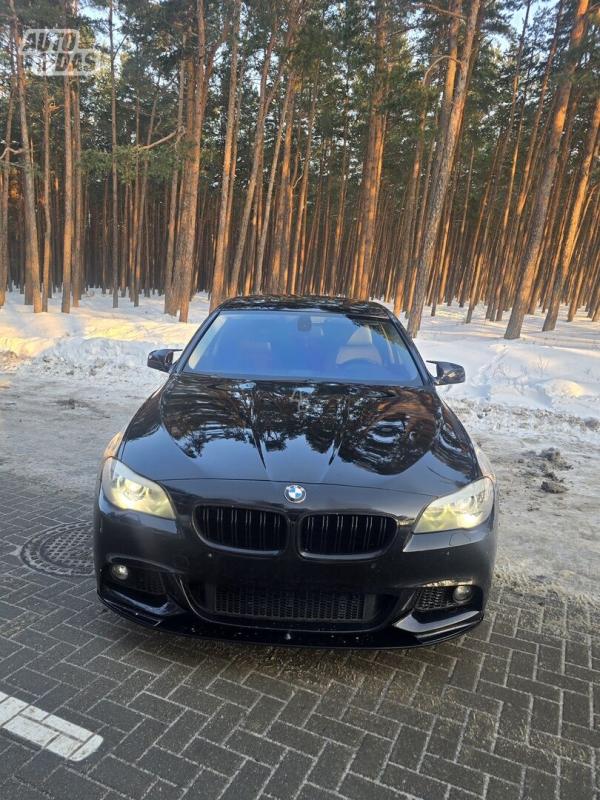 Black BMW 528 2011 in Palanga, with an engine capacity of 3.00 L and mileage of 217 thousand km for 11700 €, photo 2 on AUTOMOTO.COM.LV