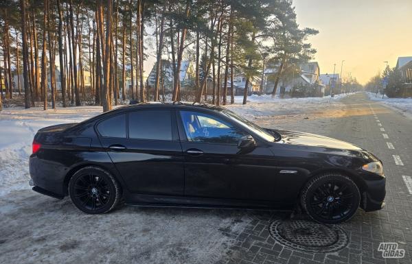 Black BMW 528 2011 in Palanga, with an engine capacity of 3.00 L and mileage of 217 thousand km for 11700 €, photo 3 on AUTOMOTO.COM.LV