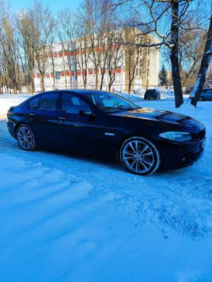Black BMW 528 2011 in Vilnius, with an engine capacity of 3.00 L and mileage of 160 thousand km for 9500 €, photo 4 on AUTOMOTO.COM.LV
