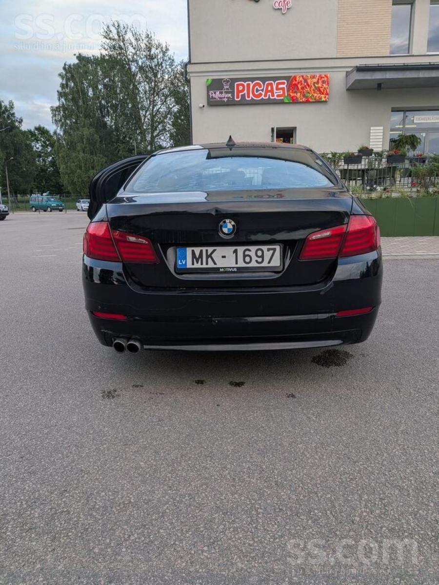 Black BMW 528 2011 in Rezekne, with an engine capacity of 2.80 L and mileage of 294 thousand km for 7000 €, photo 5 on AUTOMOTO.COM.LV