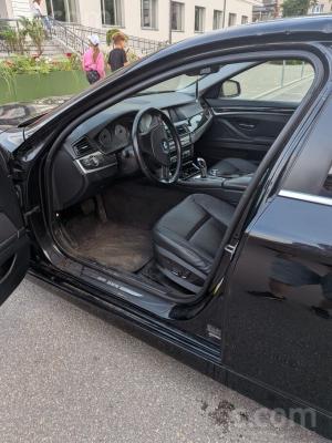 Black BMW 528 2011 in Rezekne, with an engine capacity of 2.80 L and mileage of 294 thousand km for 7000 €, photo 7 on AUTOMOTO.COM.LV