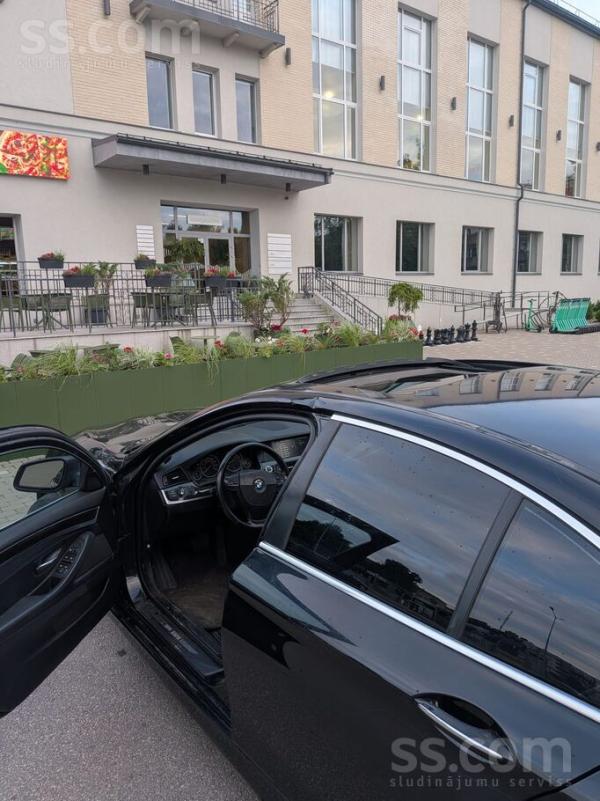 Melns BMW 528 2011 Rēzekne, ar dzinēja tilpumu 2.80 L un nobraukumu 294 tūkst. km par 7000 €, foto 8 vietnē AUTOMOTO.COM.LV