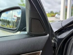 Black BMW 528 2011 in Vilnius, with an engine capacity of 2.98 L and mileage of 299 thousand km for 8500 €, photo 13 on AUTOMOTO.COM.LV