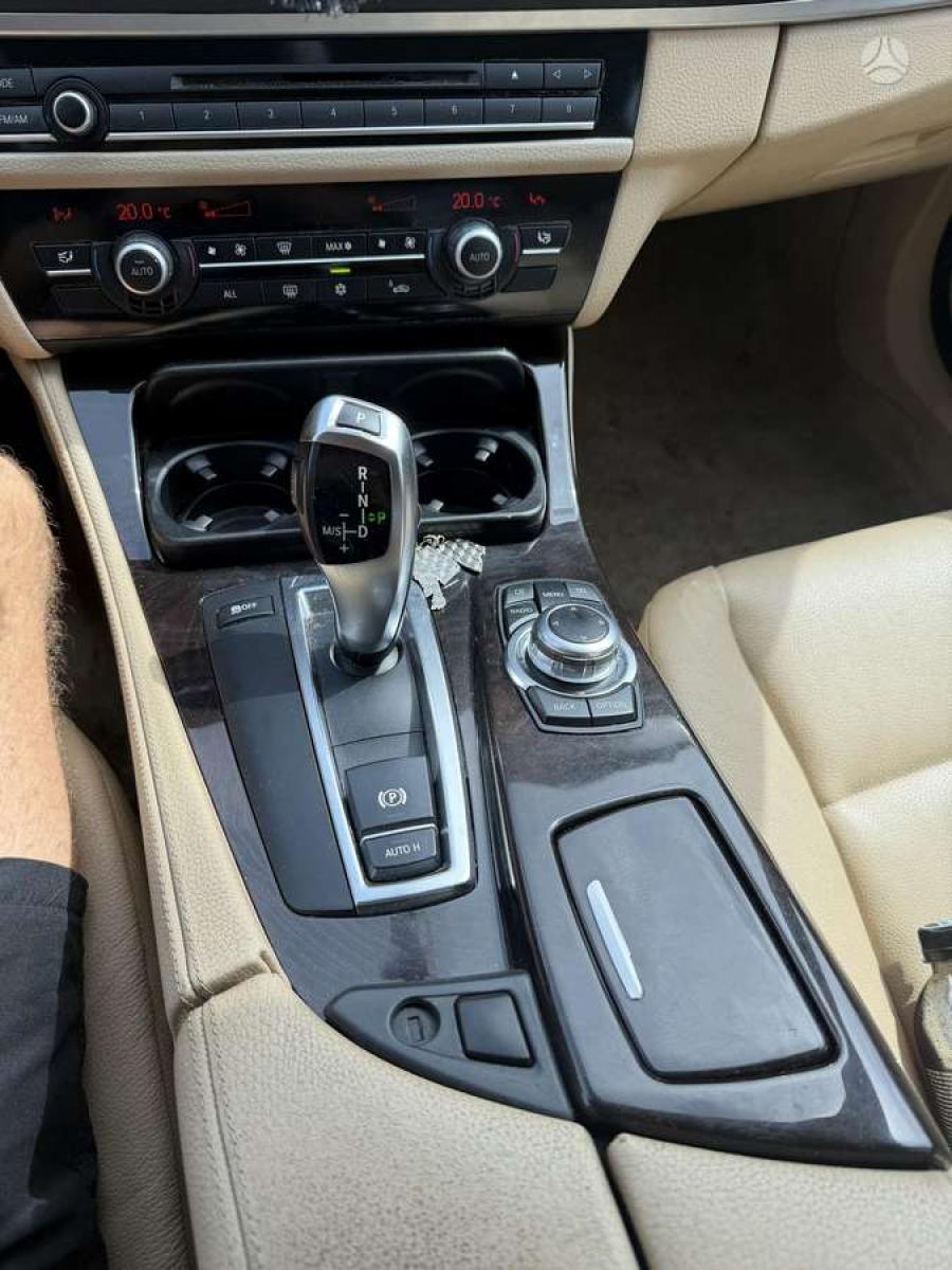 Melns BMW 528 2011 Kauņa, ar dzinēja tilpumu 3.00 L un nobraukumu 265 tūkst. km par 6400 €, foto 21 vietnē AUTOMOTO.COM.LV