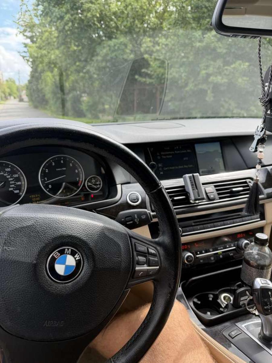 Melns BMW 528 2011 Kauņa, ar dzinēja tilpumu 3.00 L un nobraukumu 265 tūkst. km par 6400 €, foto 22 vietnē AUTOMOTO.COM.LV