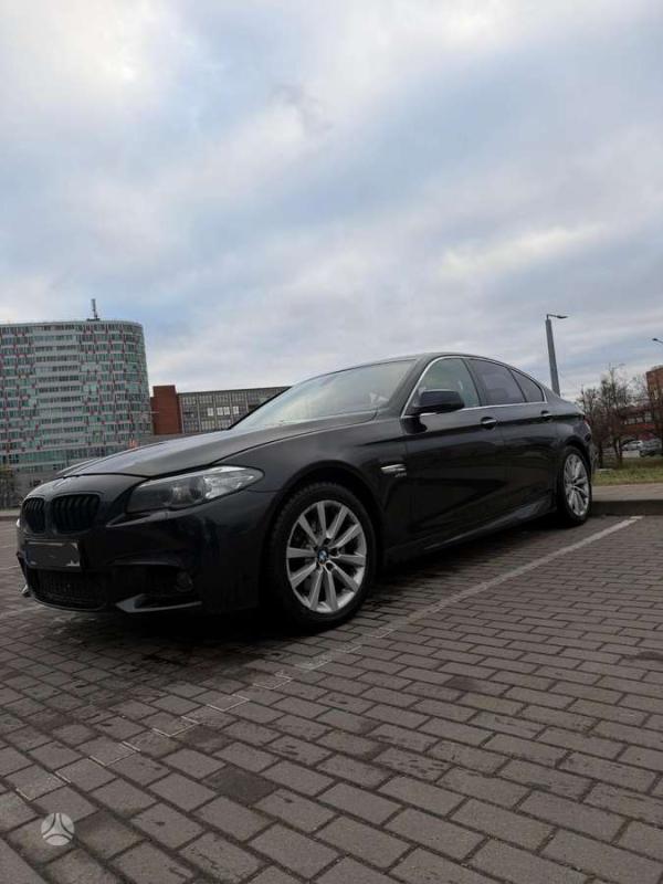 Black BMW 528 2012 in Vilnius, with an engine capacity of 2.00 L and mileage of 229 thousand km for 8500 €, photo 3 on AUTOMOTO.COM.LV