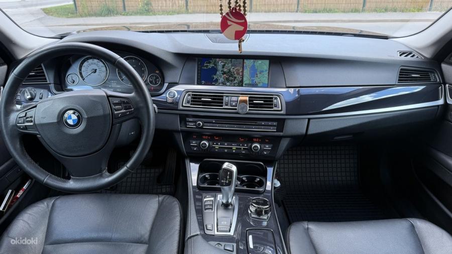 Black BMW 528 2012 in Tallinn, with an engine capacity of 0.18 L and mileage of 208 thousand km for 12000 €, photo 17 on AUTOMOTO.COM.LV