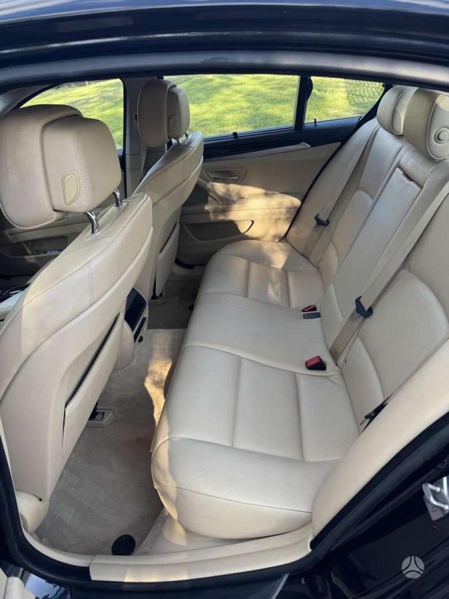 Black BMW 528 2012 in Kaunas, with an engine capacity of 2.00 L and mileage of 258 thousand km for 7500 €, photo 8 on AUTOMOTO.COM.LV