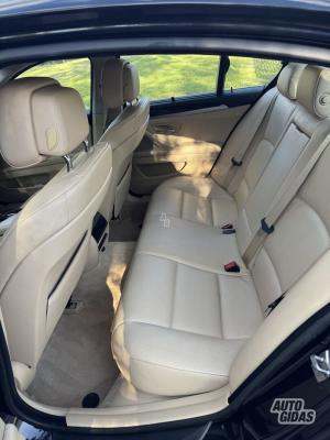 Black BMW 528 2012 in Kaunas, with an engine capacity of 2.00 L and mileage of 258 thousand km for 7100 €, photo 7 on AUTOMOTO.COM.LV